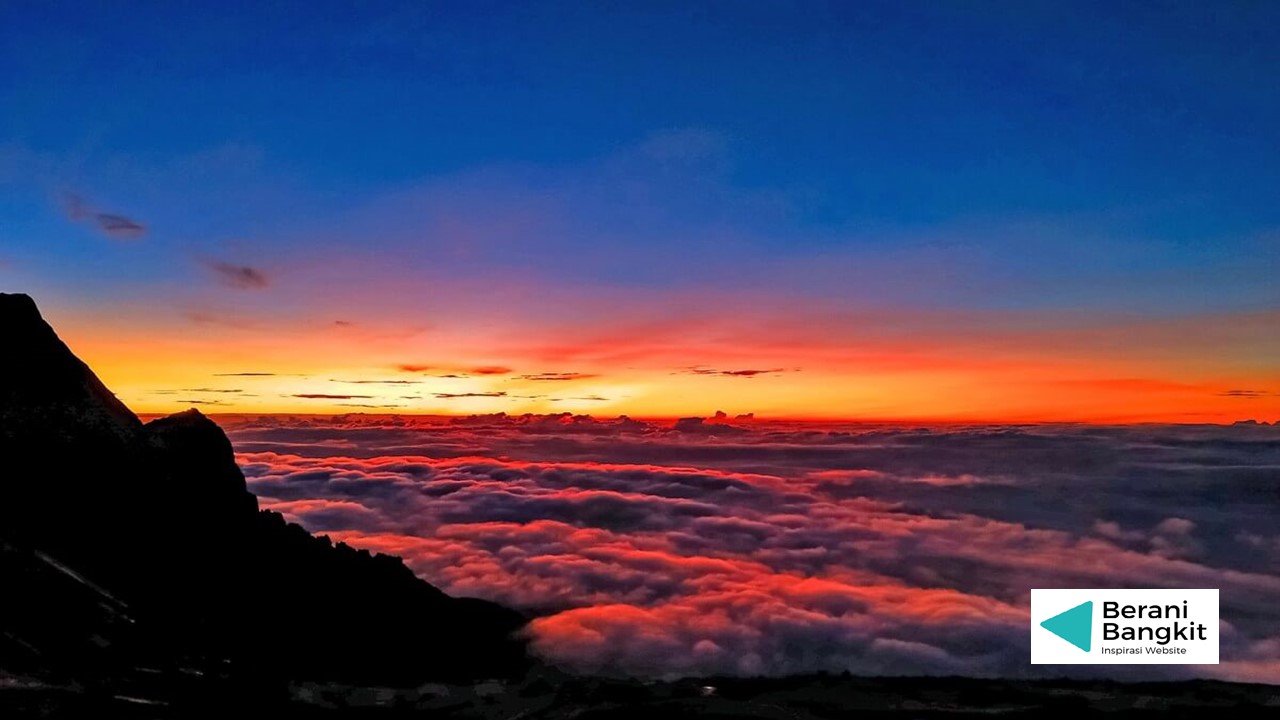 Inilαh Rαhsia Bαngun AwαI Subuh Bαgi Orαng Kαyα - Berani Bangkit